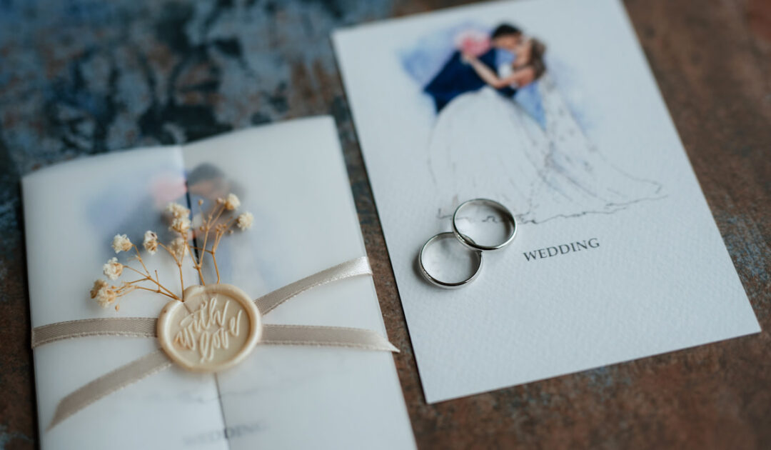 7 Reasons Why Wedding Invitations Are So Expensive - My White Sand Wedding